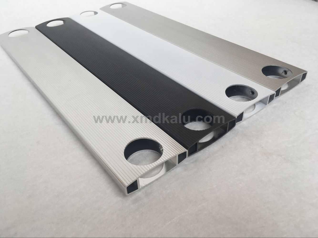 6063-T5 series polish aluminum tube custom length for anodized aluminum rod
